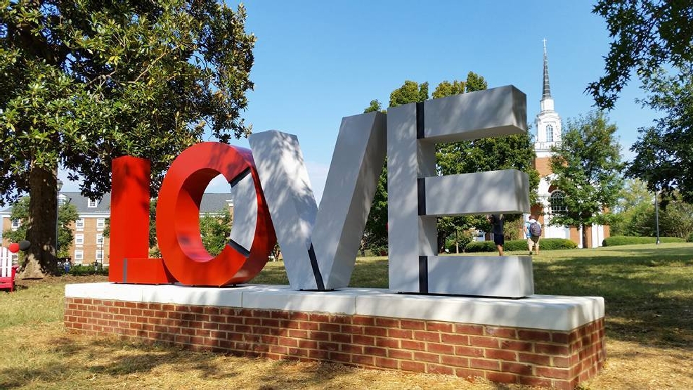 Lynchburg College unveils their own 'Love' sign | WSET