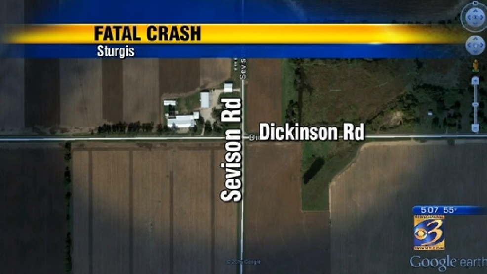 Driver killed in crash while pulling out of driveway | WWMT