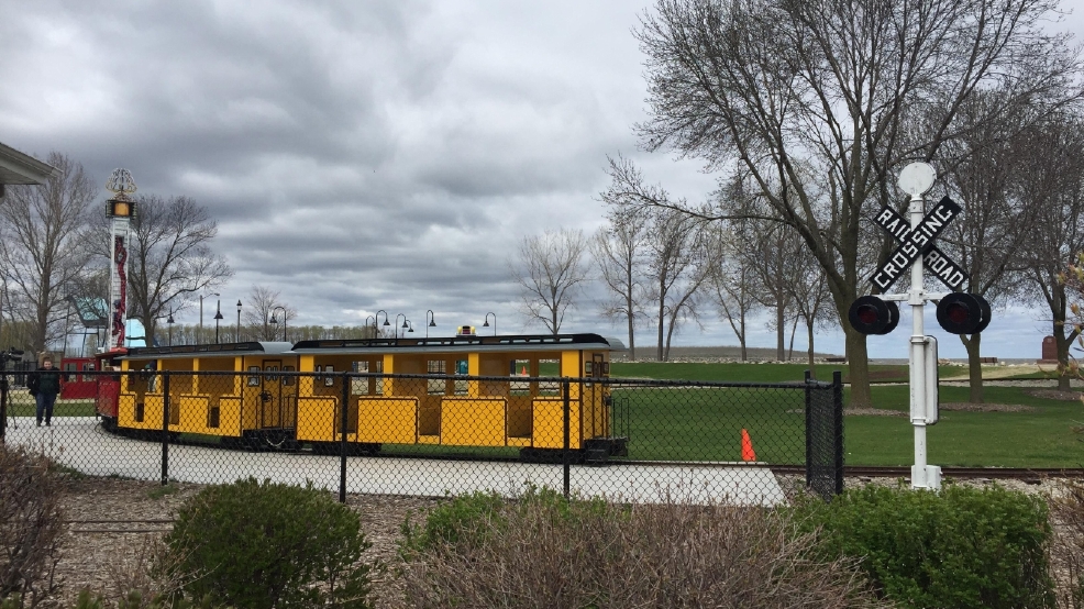 All aboard! Bay Beach Amusement Park offers additional rides this ...