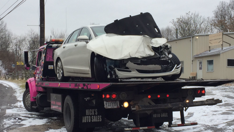 Box-truck flips in multi-vehicle accident | WTOV