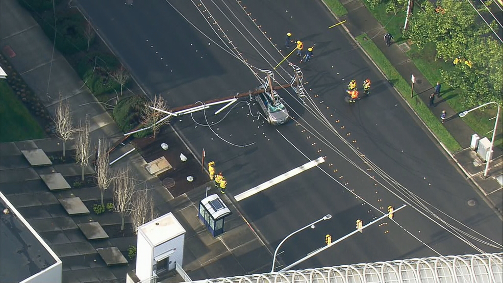 Seattle collapsed power poles had been inspected 3 years ago | KOMO