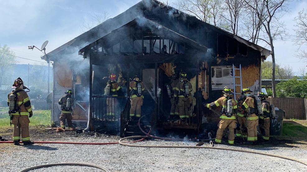 Chattanooga firefighters: 1 adult, 5 children displaced in Dodds Avenue ...